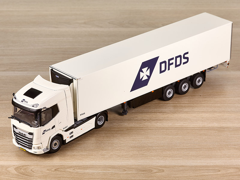 DAF XG 4X2 Reefer Trailer / 3 Axle - MiniCarWorld