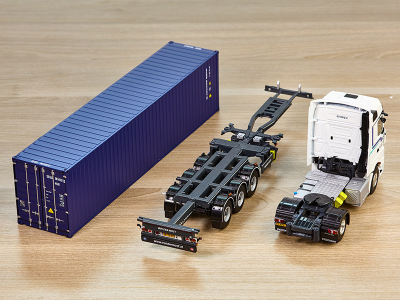 Mercedes-Benz Actros Big Space 4X2 Container Trailer / 40 FT Container ...