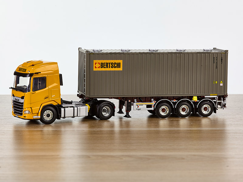 DAF XF 4X2 Container Trailer / 3 Axle / 30FT Bulk Container - MiniCarWorld