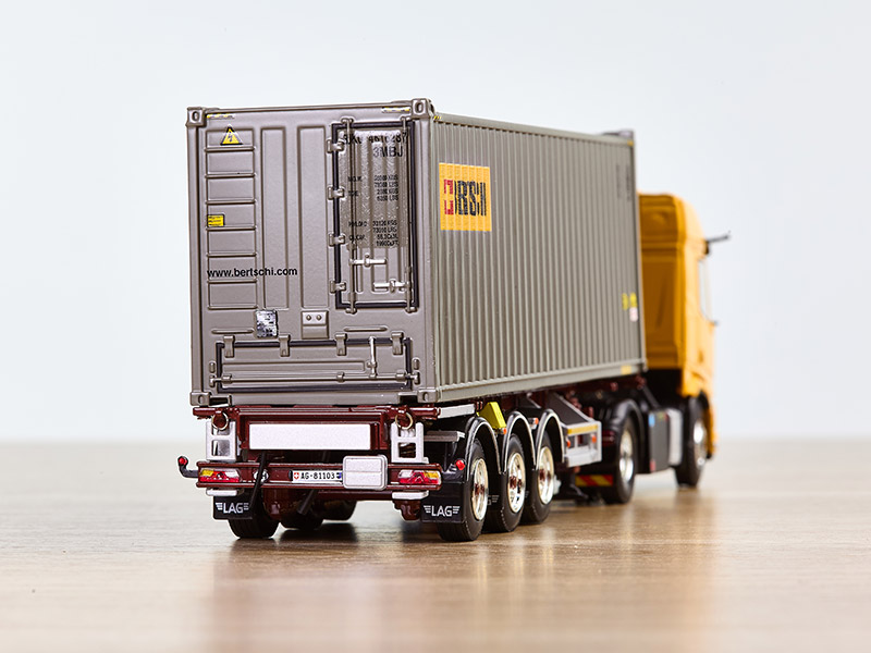 DAF XF 4X2 Container Trailer / 3 Axle / 30FT Bulk Container - MiniCarWorld
