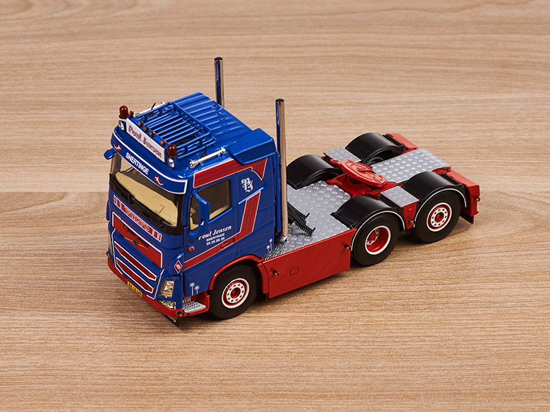 Volvo FH4 Sleepercab 6×2 TAG Axle — MiniCarWorld