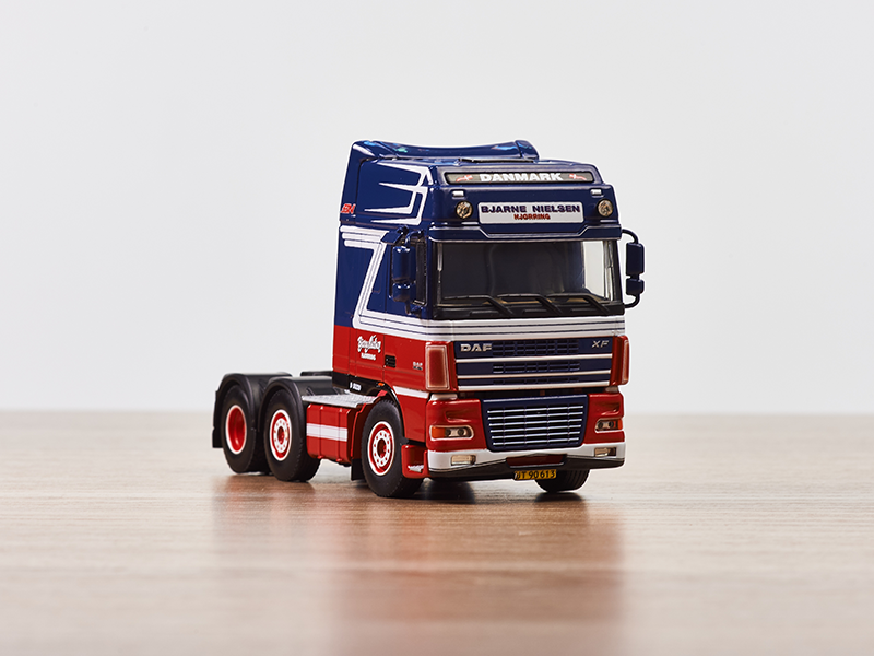 DAF XF 95 Super Space Cab 6X2 Twin Steer - MiniCarWorld