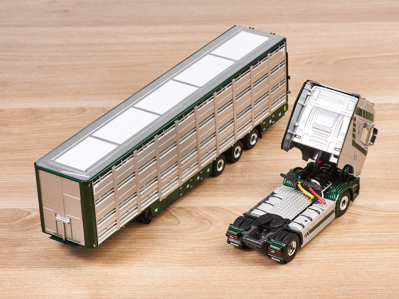 Scania S Highline CS20H 4X2 Llivestock Trailer / 3 Axle - MiniCarWorld