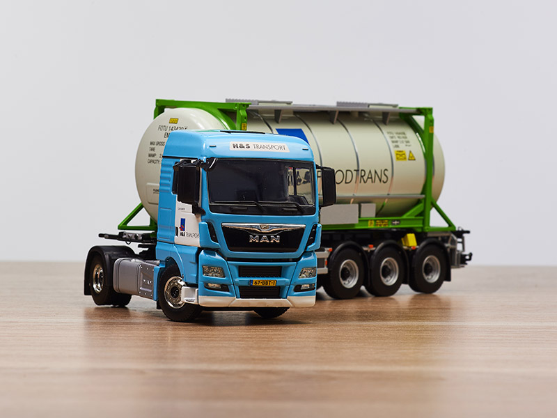 MAN TGX XLX Euro 6 Container Trailer / 3 Axle / 20 FT Tank Container ...