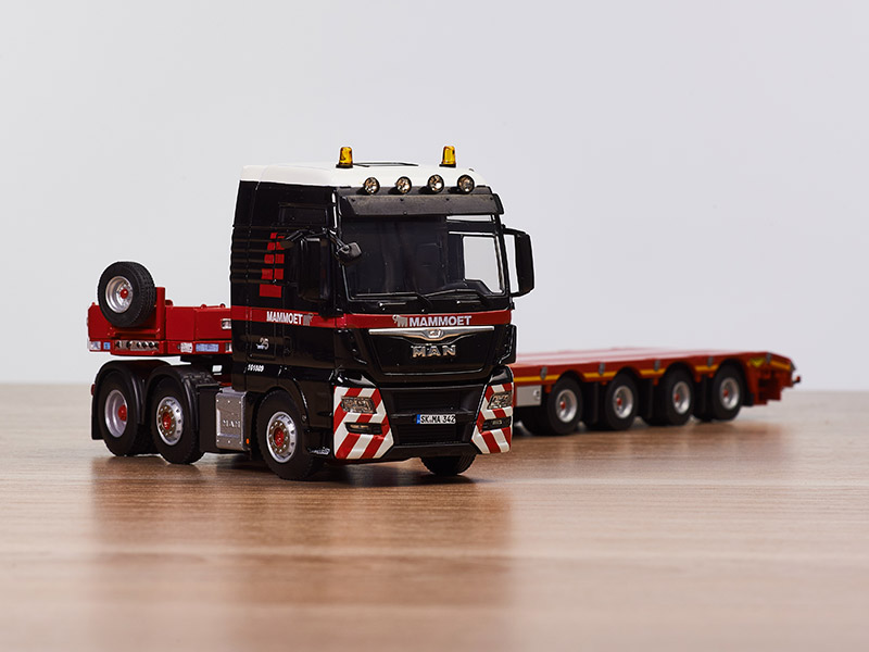 MAN TGX XXL 6x2 Twin Steer Semi Lowloader / 4 Axle Including Pipe ...