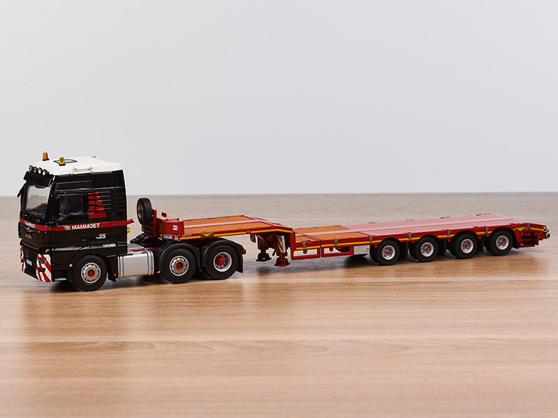 MAN TGX XXL 6x2 Twin Steer Semi Lowloader / 4 Axle Including Pipe ...