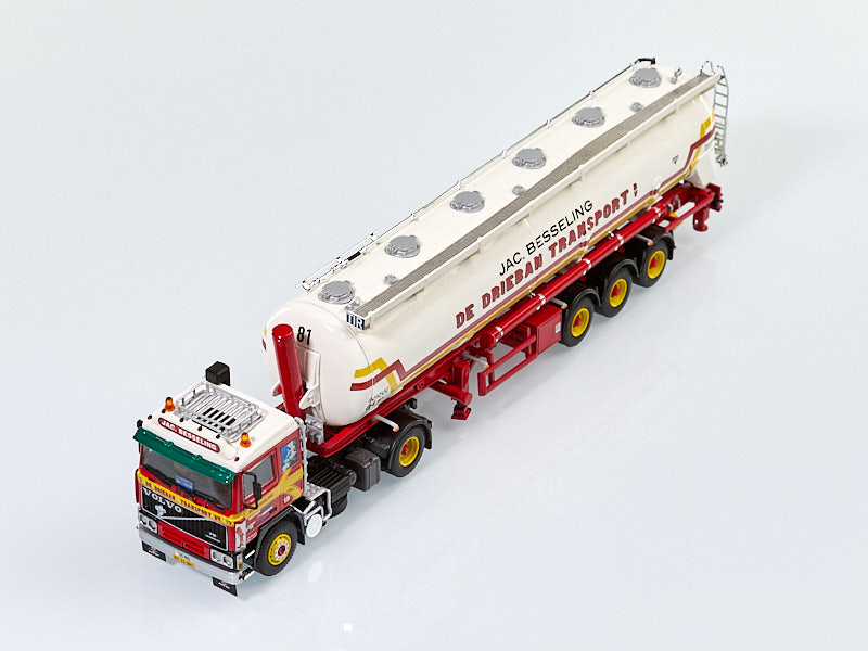Volvo F12 4x2 Bulk Tipper Trailer / 3 Axle - MiniCarWorld