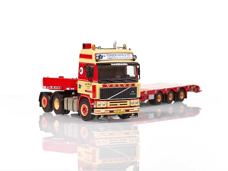 Volvo F12 Globetrotter 6x2 Tag Axle Semi Low Loader - 3 Axle - MiniCarWorld